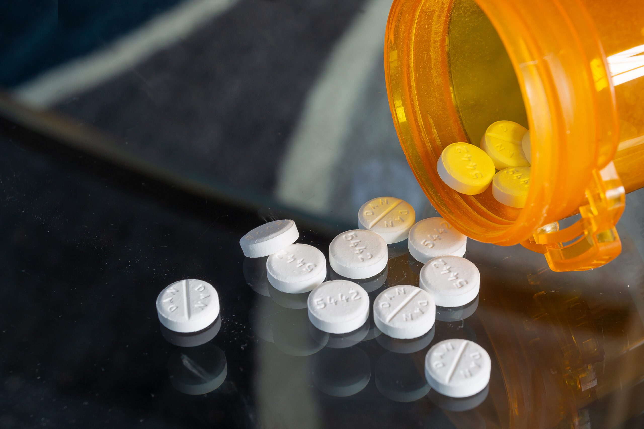 Common Prescription Drugs with an Addiction Risk | Ranch at Dove Tree